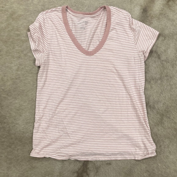 Universal Thread | Tops | Universal Thread Pink Striped Tshirt Womens ...